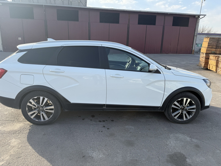 Lada Vesta Cross 1.8  2019