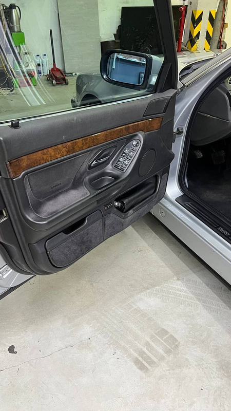 Продам BMW E38 1996