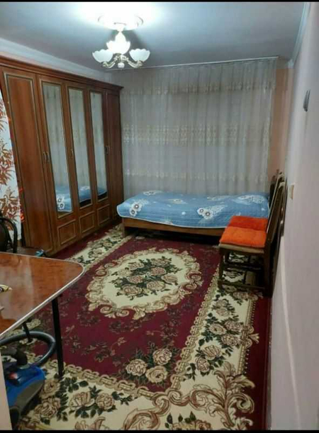 Срочно продам 3 комнатную квартиру в центре
