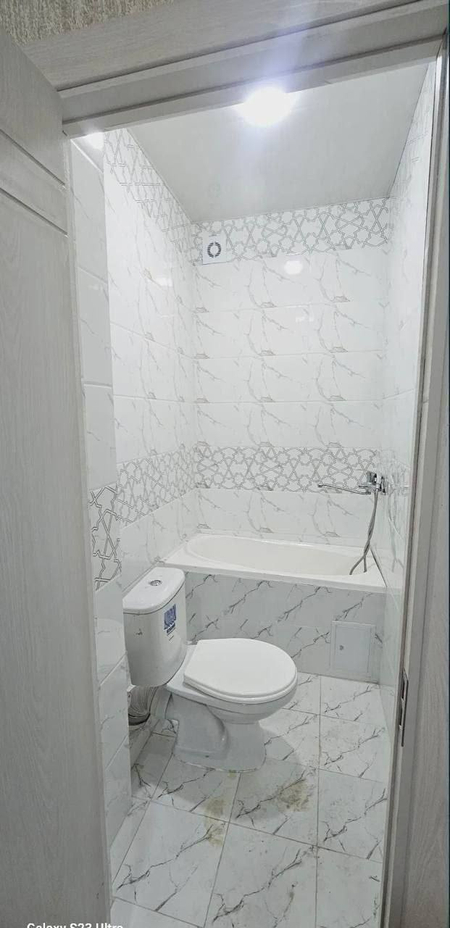 Срочно продается! 1-комн, квартира. 45м². Кирпичный дом. Бектемир р-н.