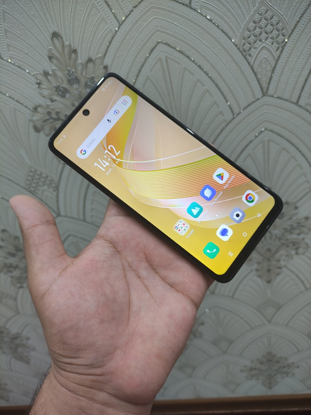 Infinix Smart 8 Ideal holatda 4/64gb