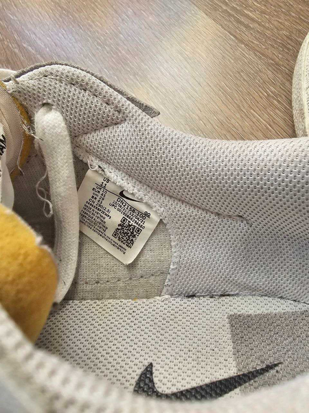 кроссовки nike swoosh