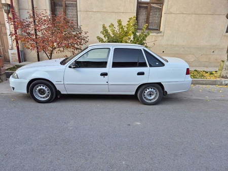 Chevrolet nexia 2 sotiladi