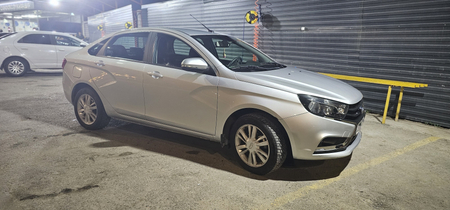Продается Lada Vesta 1.8