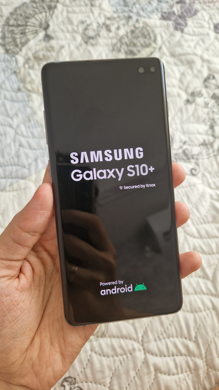 Samsung galaxy s10+  512 gb ceramic