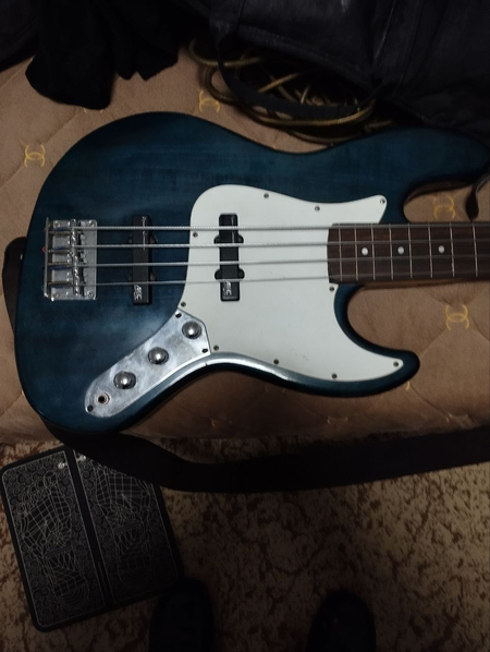 Fender jbass& 25