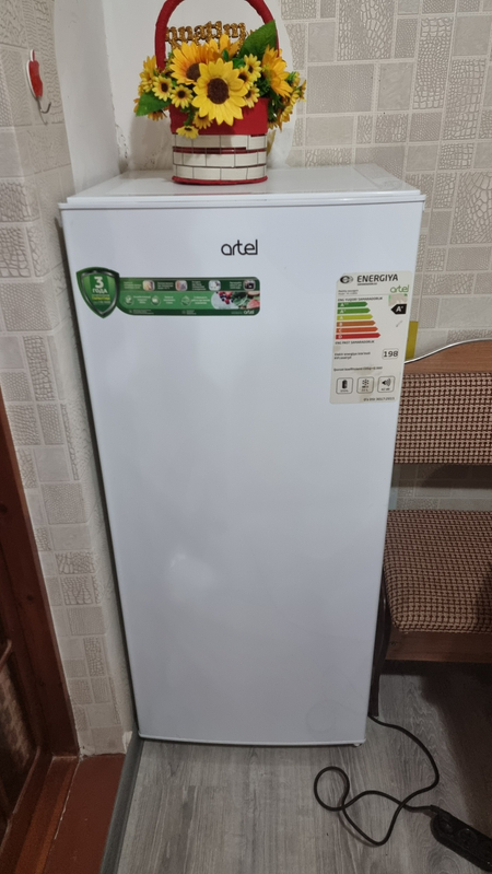 Artel muzlatgich sotiladi 1 oy ishlagan