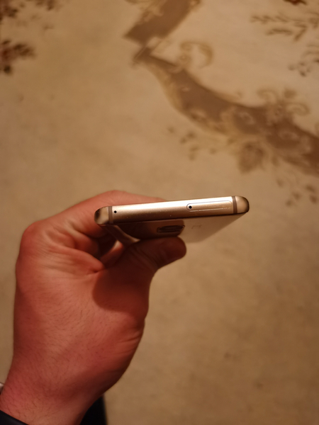 Samsung s9 ideal.