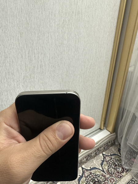 Iphone 15 pro 128 gb Simkartali
