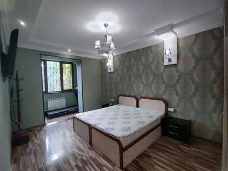 (К128422) Продается 4-х комнатная квартира в Мирабадском районе.