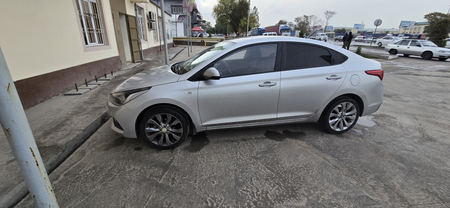 Hyundai accent 2020