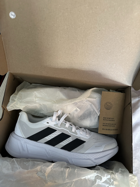 adidas ranning shoes questar 2m