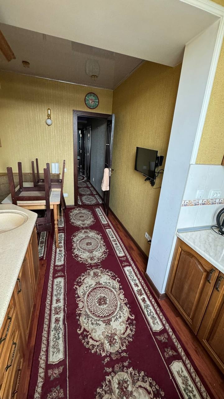Urda 4 xonali kvartira ijaraga quyiladi