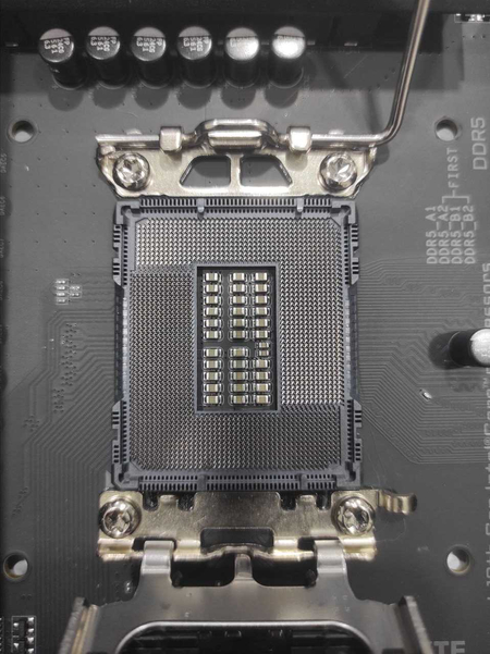 Z790 AORUS Elite AX DDR5