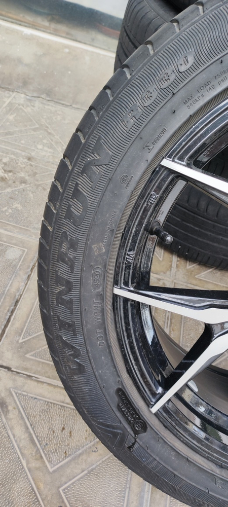 Диски с шинами Vossen R17 (New Model)
