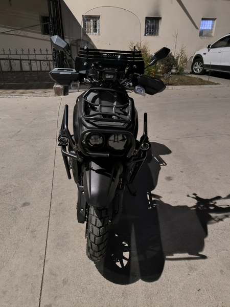 Skuter Tank yangi