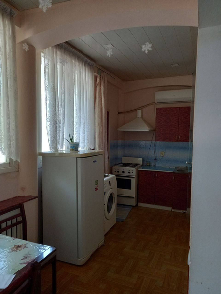 Продам 1в2/1/4 Буюк ипак йули балкон 2х6