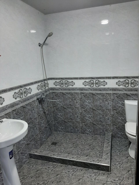 Kafel istalgan razmerda devor va pollar uchun