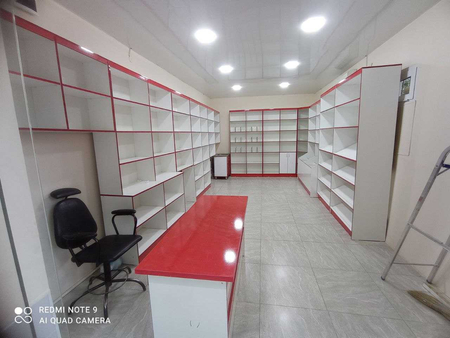 Do'konlar uchun vetrina mebellar
