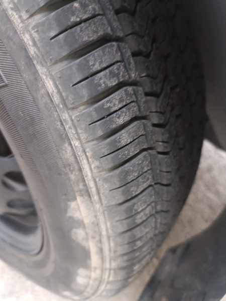 Продаётся не спеша автомобиль спарк автомат 2011 года пробег 70.000 км
