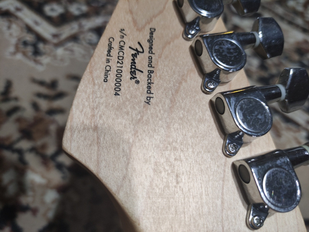 Squier Stratocaster SSS электро гитара, соло гитара