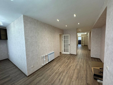 Продаётся 80м² ул.Бабура 3/3/13 ор-р Аэропорт