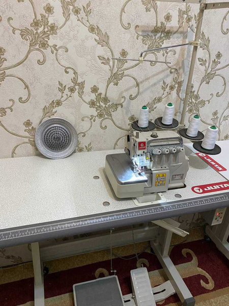 Overlok tort ipli