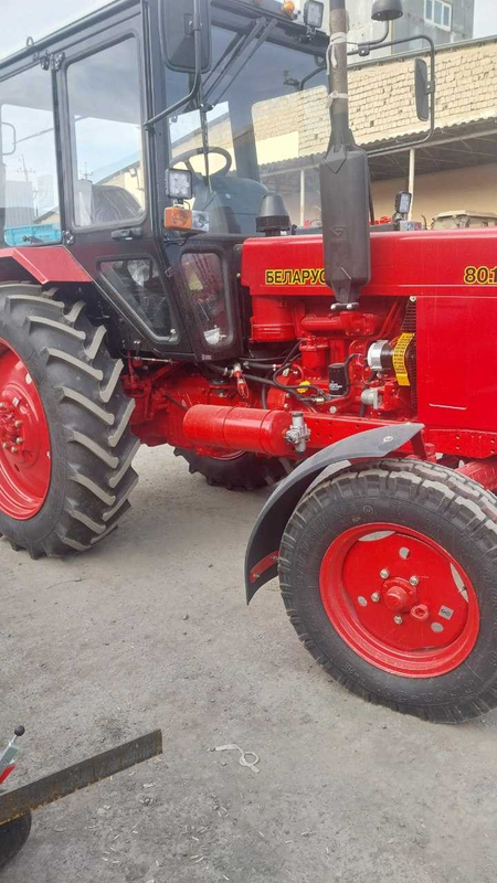 Traktor MTZ Belorus 80.1 кондиционерли