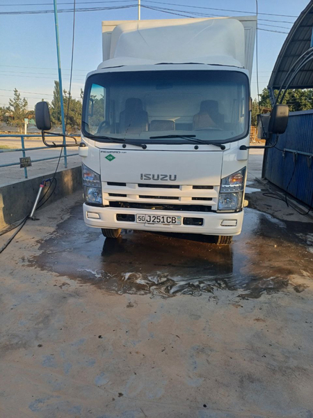 Isuzu sotiladi 2007 yil