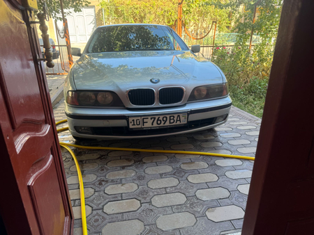 Поддержанная БМВ E39