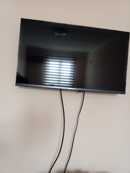 Televizor Smart sotiladi