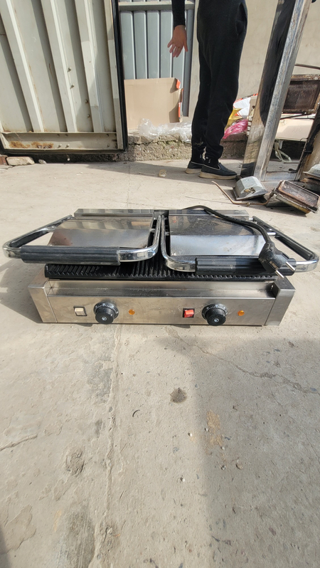 Toster panini aparat apparat / Тостер аппарат панини