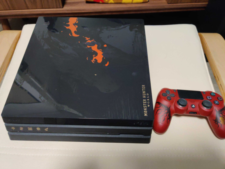 Продам свой PlayStation 4 Pro Limited Edition
