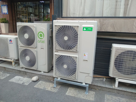 Напольно потолочный кондиционер 60.000Btu CHIGO