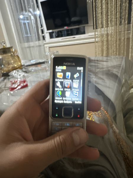 ishlashi zur zariasi 2 kunga yetadi bemalol telifon ochilmagan
