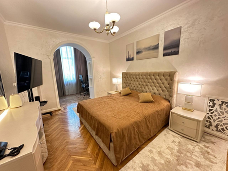 Продается 3/3/4 Шота Руставели парк Бабур