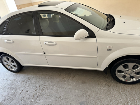 Lasetti 1.8 avtamat