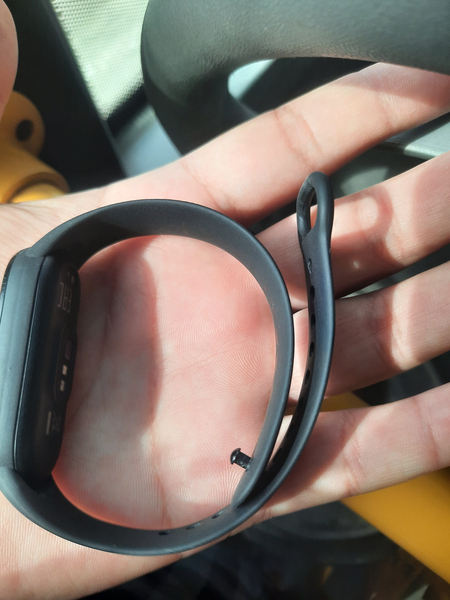 Mi bend 6 коробки нету