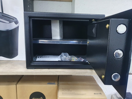 Сейф цифровой Deli 92620 /350х250х250 мм/11 кг депозитная ячейка
