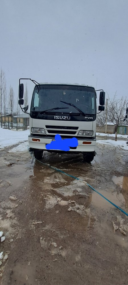 Isuzu fvr v xoroshem sostoyanie