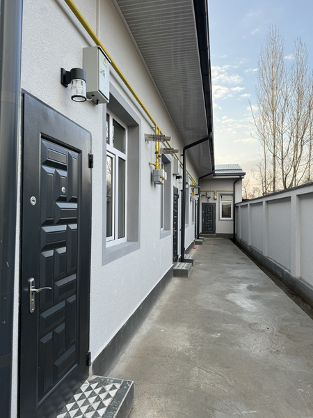 Продаётся 2 комнатная квартира на земле Старые Сергели