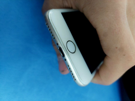 Iphone 7 32 g gold