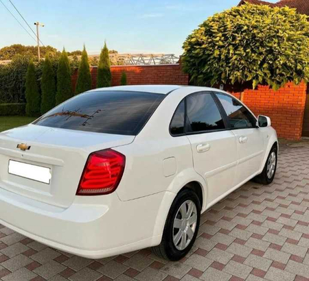 Chevrolet Lacetti 2013 год