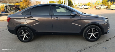 Lada Vesta седан cross