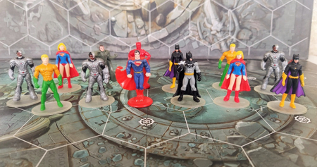 Игрушки из киндеров. Набор Героев DC.