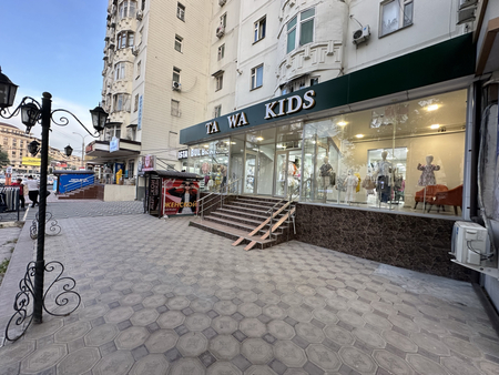 Первая линия Продаётся помещения с готовым арендотором ор-р Паркенский