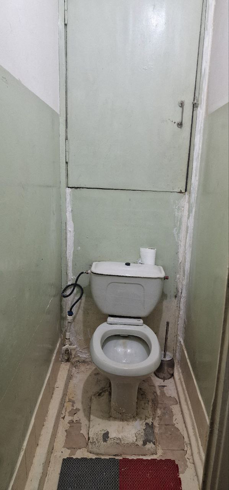 Yunusobod 9 kv  srochna sotiladi 1/3/5 ipoteka ham bor