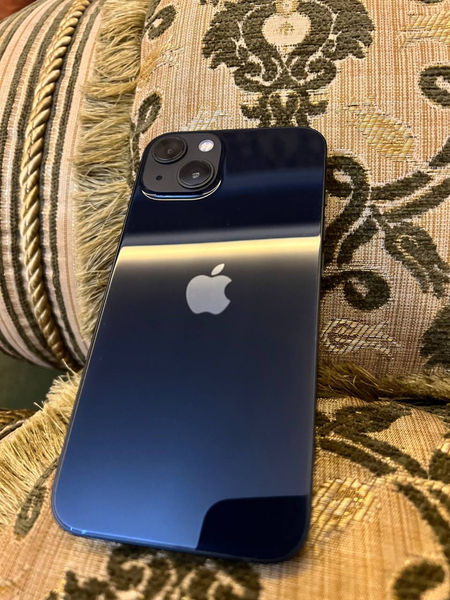 Продам Iphone 13 в идеалном состаянии %87 подробнее в лс