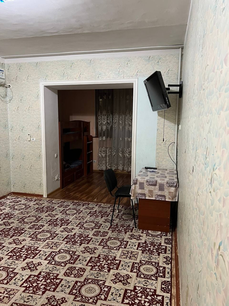 Ijara kvartira sheriklikka kvartira qizlarga ,tinchlik metro yonida