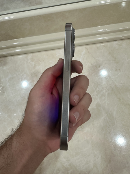 Iphone 15 pro ZD/A